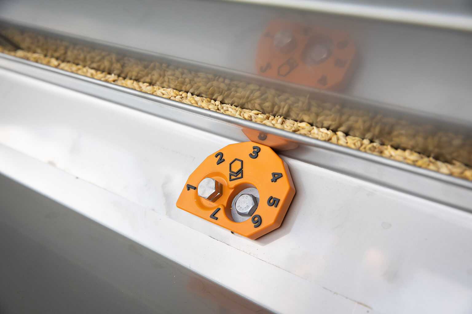 Products - Advantage Feeders